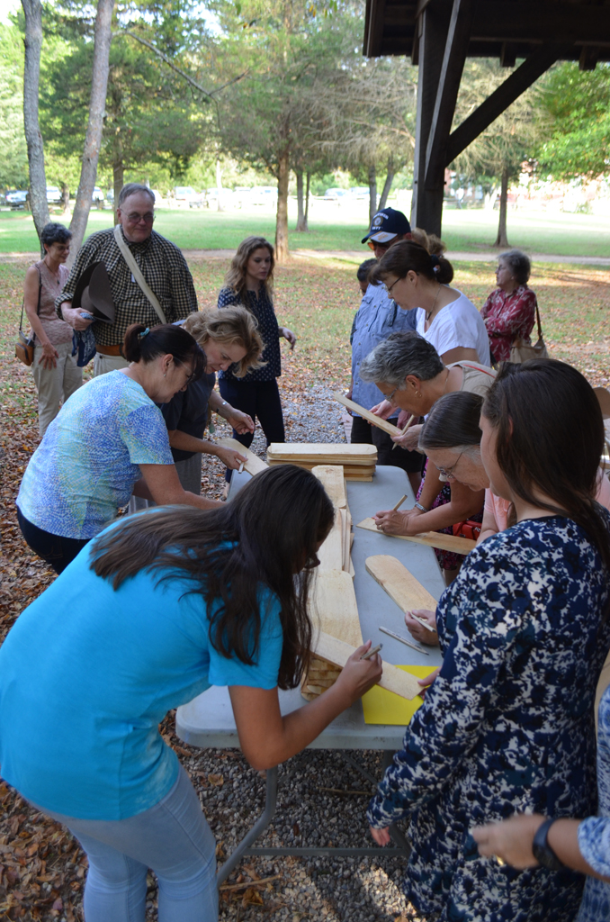 Photos: Thank You, Volunteers! | Lives & Legacies