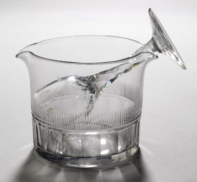 The Colorful Glass Tablewares of the Washington Household | Lives ...